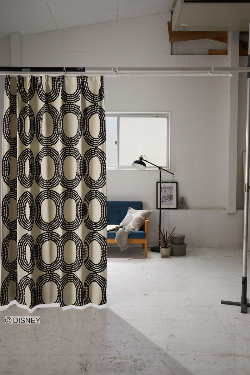 大人も楽しめるモダンなデザインのドレープ遮光カーテン Disney MICKEY/Dot ring ブラック 1枚入り– TOCO LIFE
